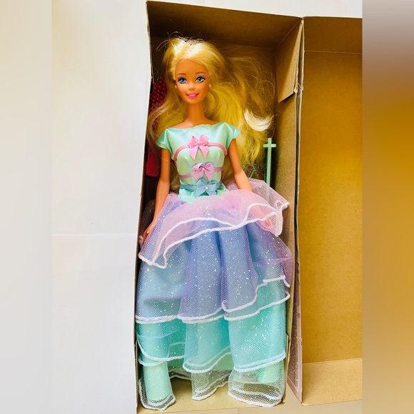 Barbie | Toys | Vintage Spring Barbie Doll | Poshmark